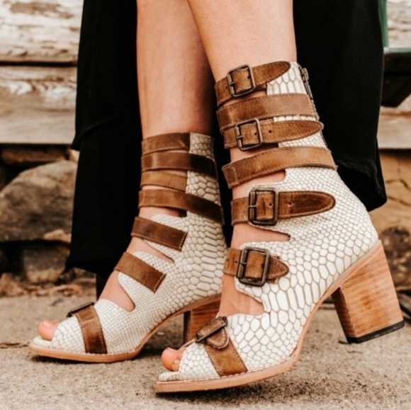 Freebird by Steven | Shoes | Nib Freebird By Steven White Snake Bond | Poshmark